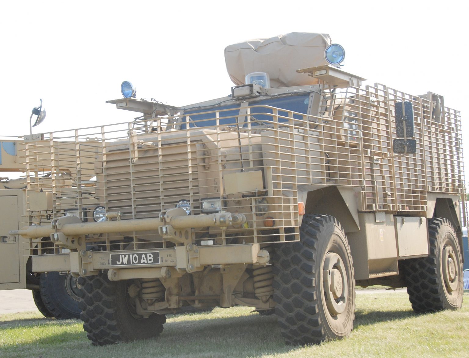 British military package to Ukraine included Mastiff MRAP and Jackal SP ...