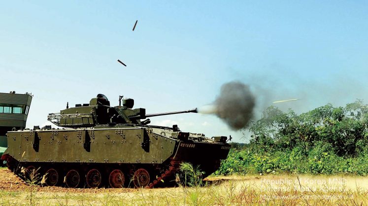 South Korea unveils 105mm FSV with retractable ATGM launcher ...