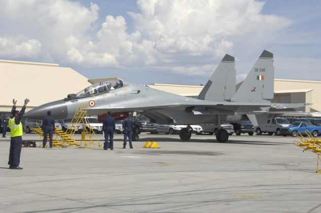 Keeping China in view India begins $4 billion modernization of Sukhoi ...