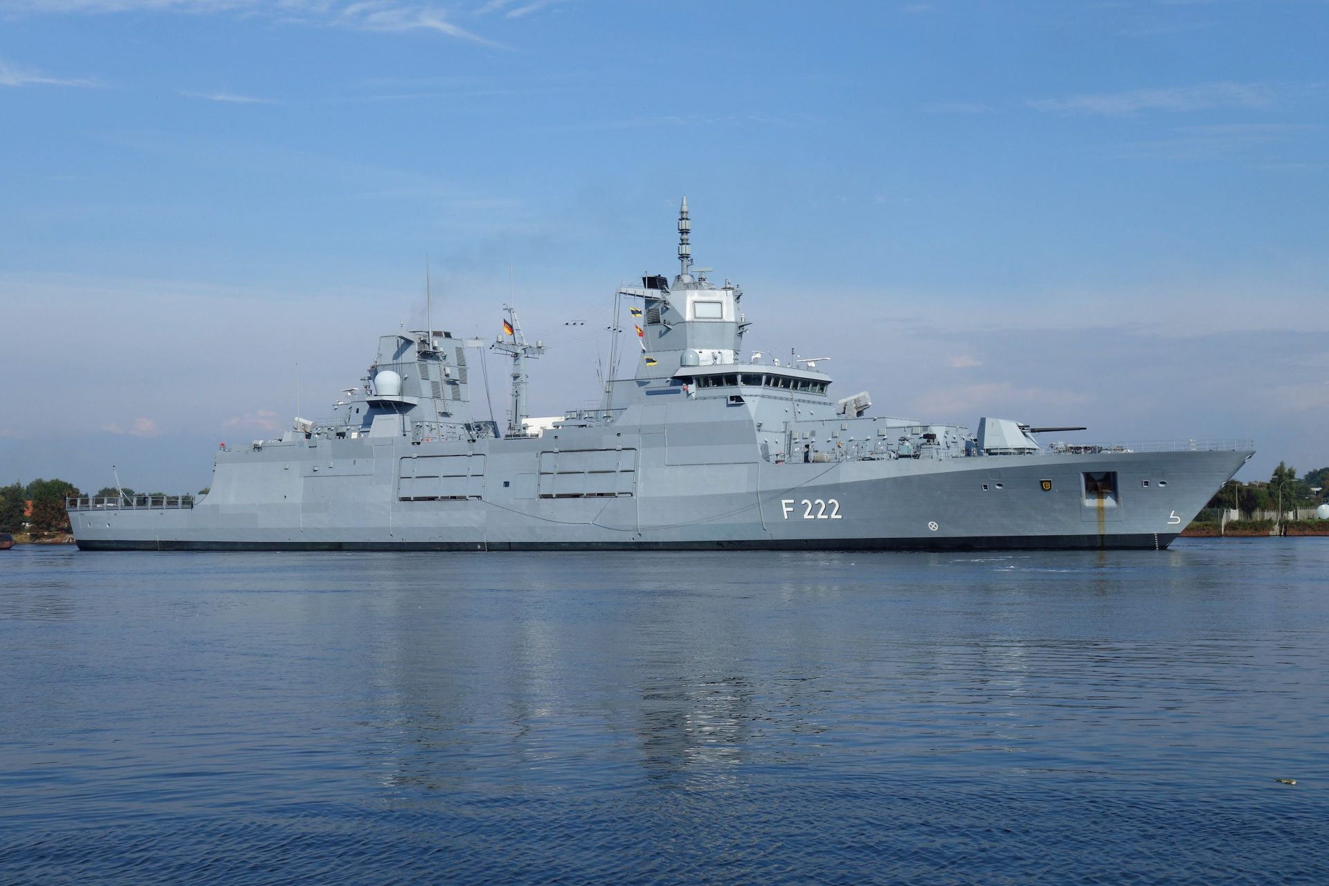 Enhancing F125-Class Frigates: Advanced Air Defense and Anti-Submarine ...